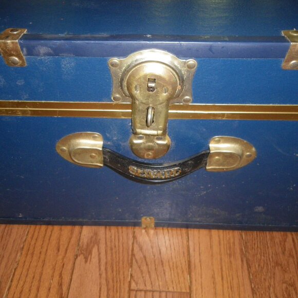 Vintage | Storage & Organization | Vintage Seward Classic Foot Locker ...